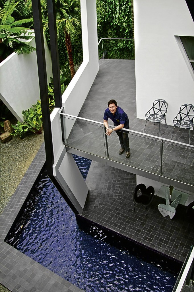 Carlo Calma’s bold, quirky ‘conversations’–between two houses ...