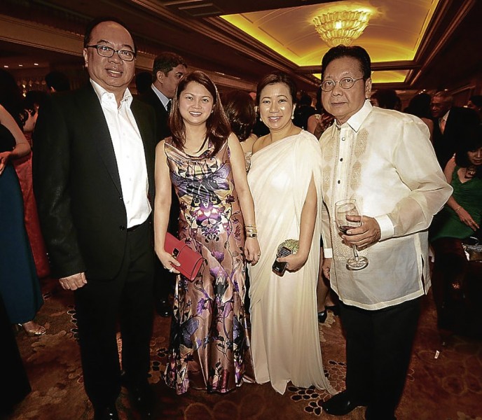 Mel Mathay weds longtime partner Vilma Valera | Lifestyle.INQ ...