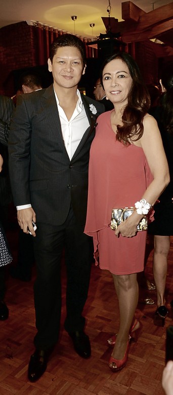 Vivien Tan as cover girl; Mandy Eduque and Patsy Zobel de Ayala as ...