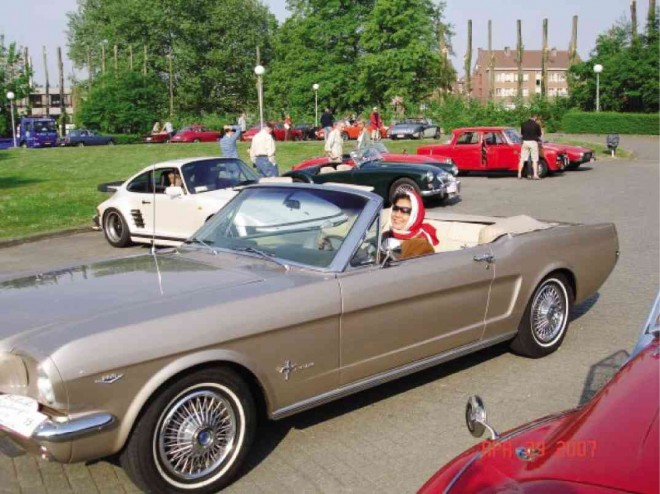 Tetta Agustin: From glamor girl to European vintage-car racer–at 64 ...