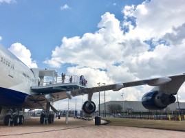 Delta’s Ship 6301—first passenger Boeing 747-400 ever built—debuts ...