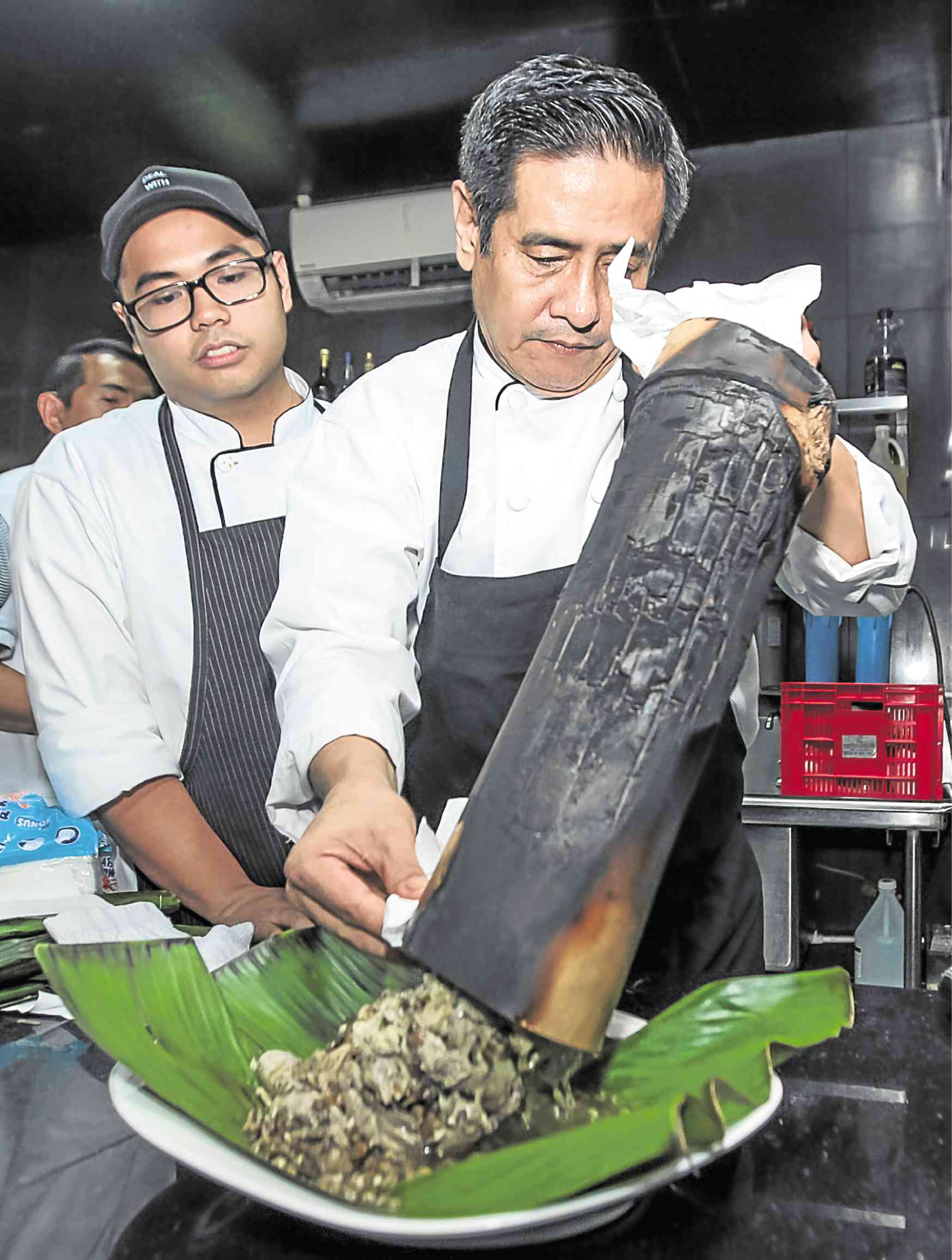 ‘Pinaputok na manok sa kawayan,’ ‘adobo del diablo’–how early Pinoy ...