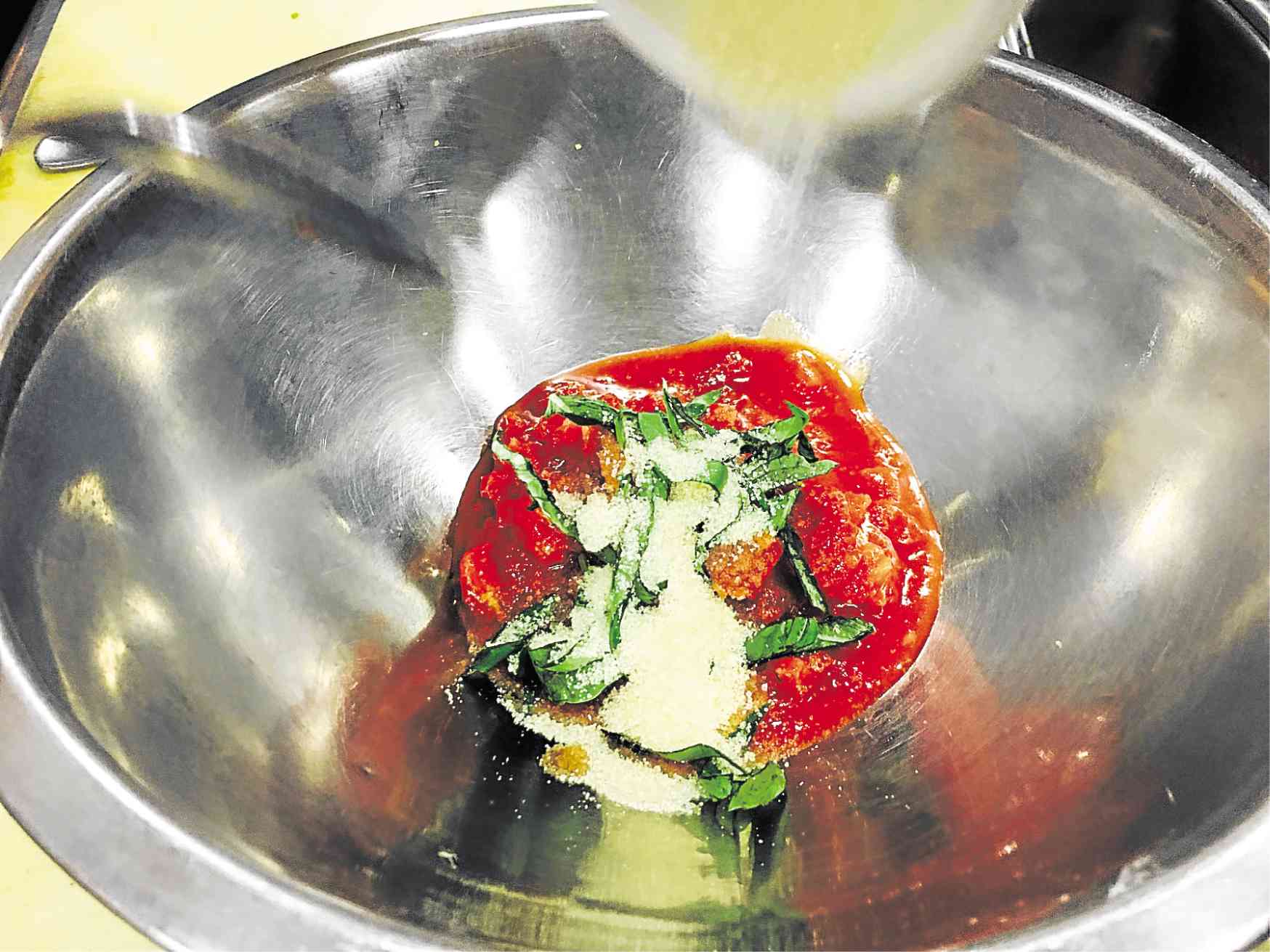 Triple cheese lava nachos | Lifestyle.INQ | Lifestyle.INQ