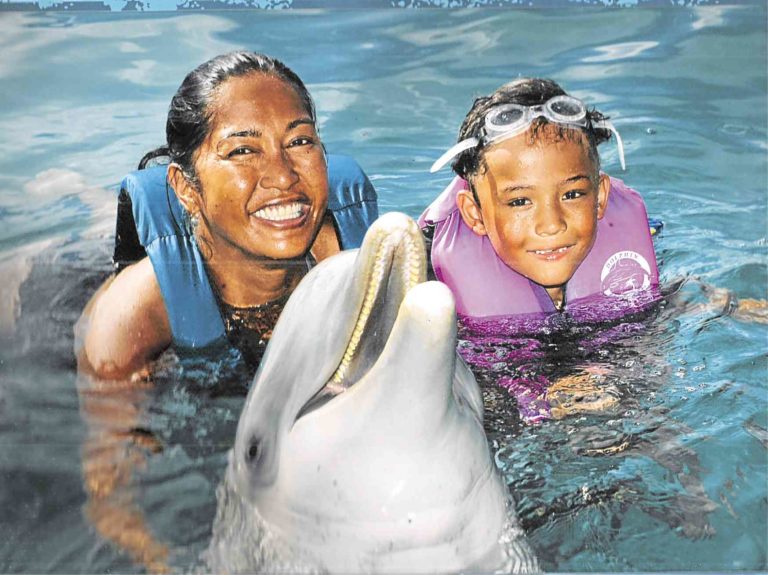 Anna Bayle: The supermodel-turned-supermom is coming home | Lifestyle ...