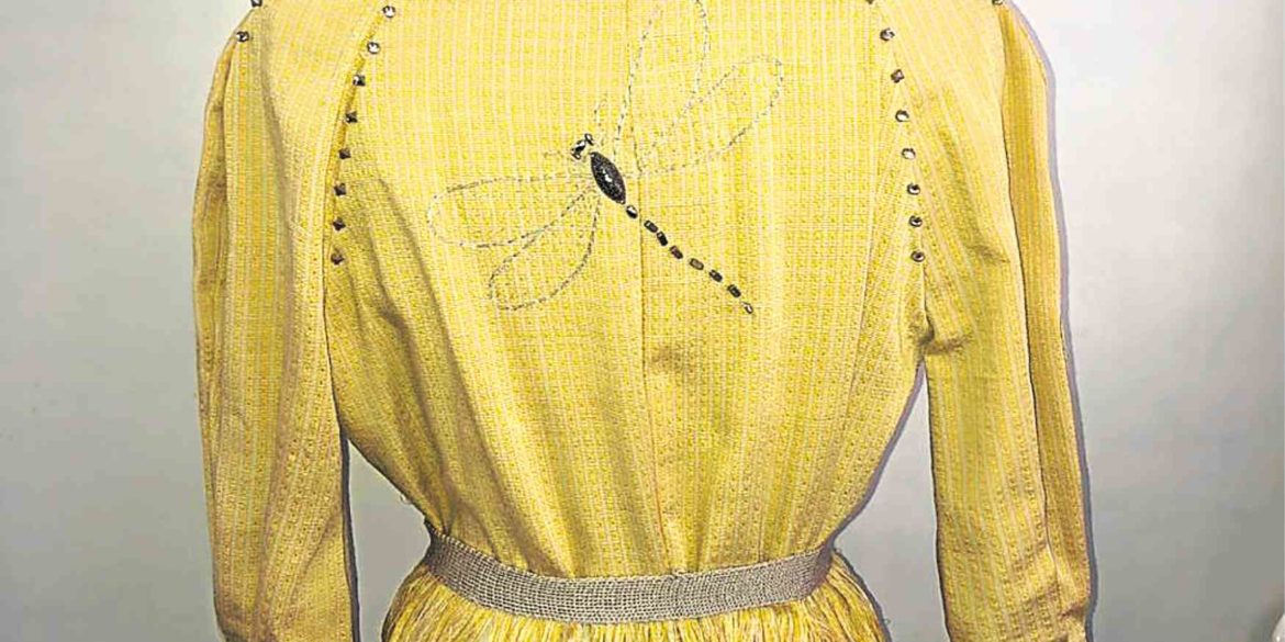 Mangyan ‘ramit’: Trunk show features 14 designers, 1 fabric | Inquirer ...