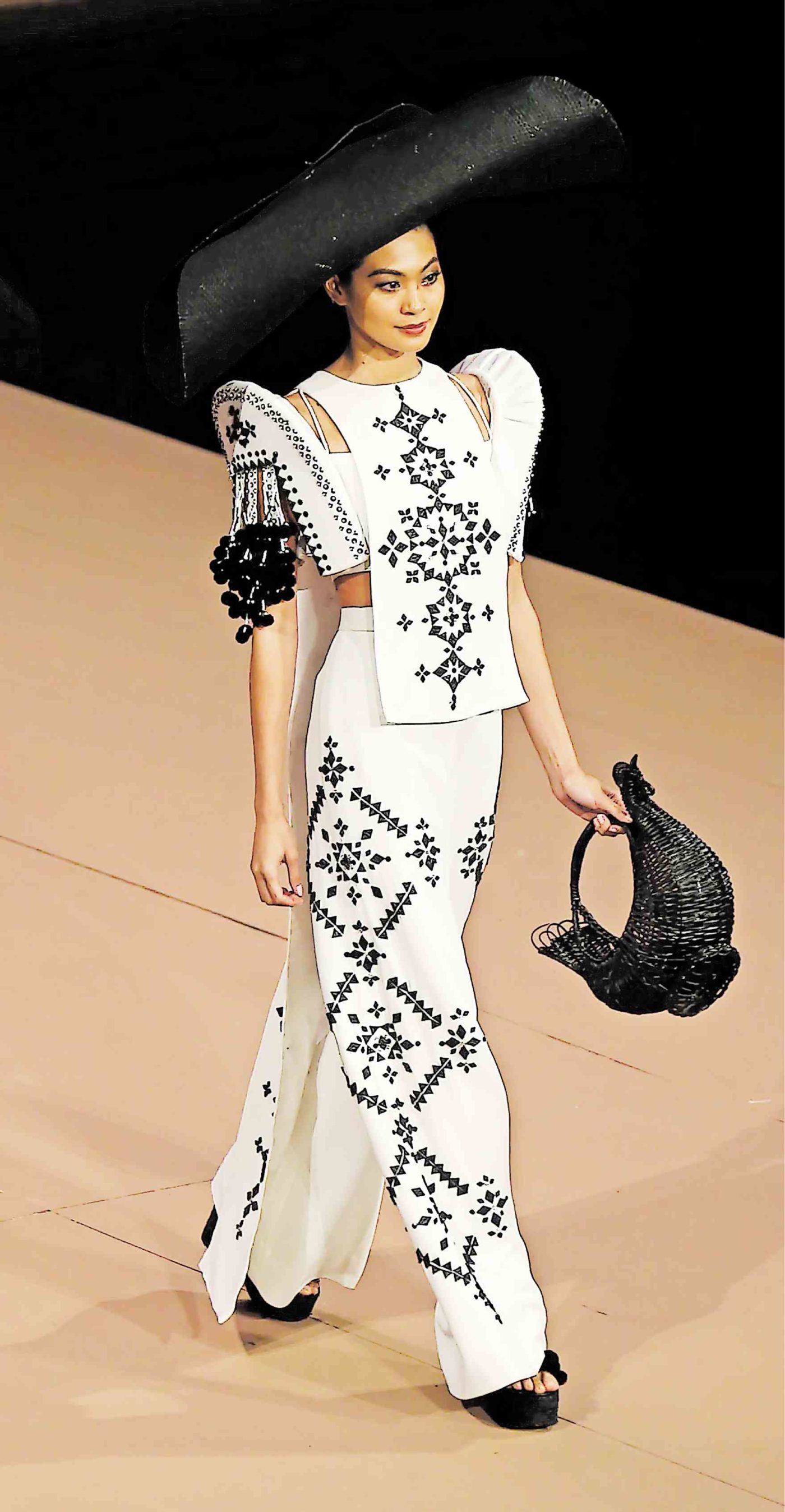 Army chic wins TernoCon 2020 | Lifestyle.INQ | Lifestyle.INQ