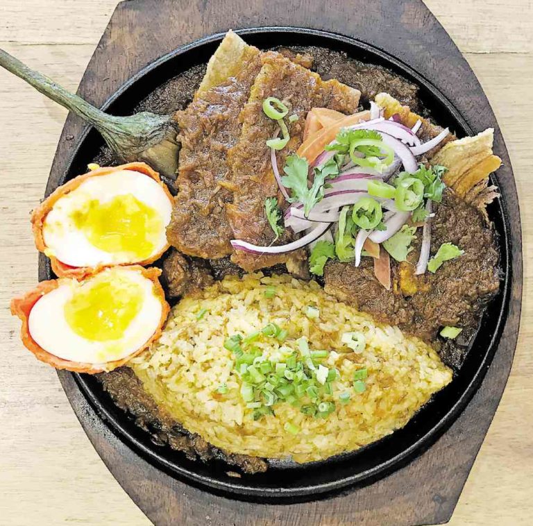 To each his own ‘lugaw’—spicy, with ‘sotanghon’ or vegetarian ...