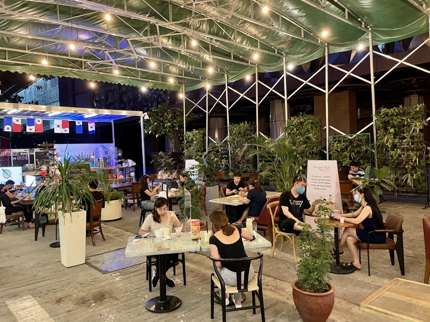 RWM takes on outdoor dining with Newport Parklet | Lifestyle.INQ