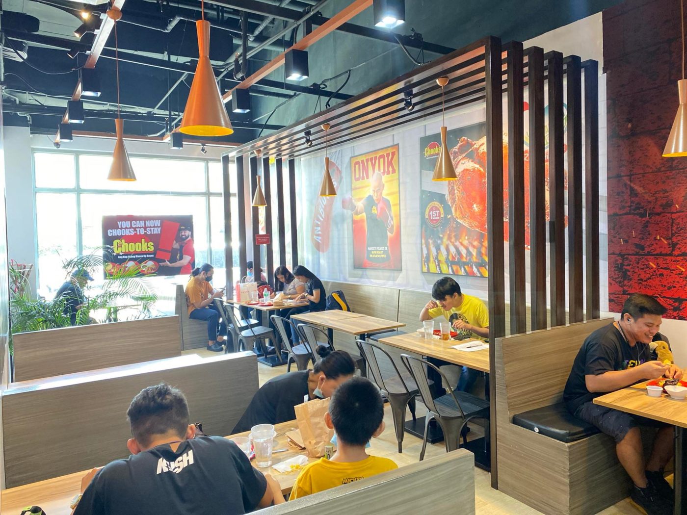 Chooks! chooses Robinsons Malls for its first dine-in restaurant in PH ...