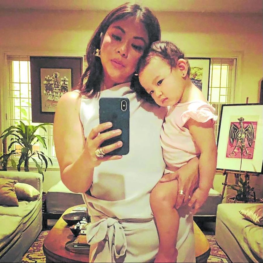 Karmina Constantino, ANC anchor and Twitter’s favorite journalist, off ...