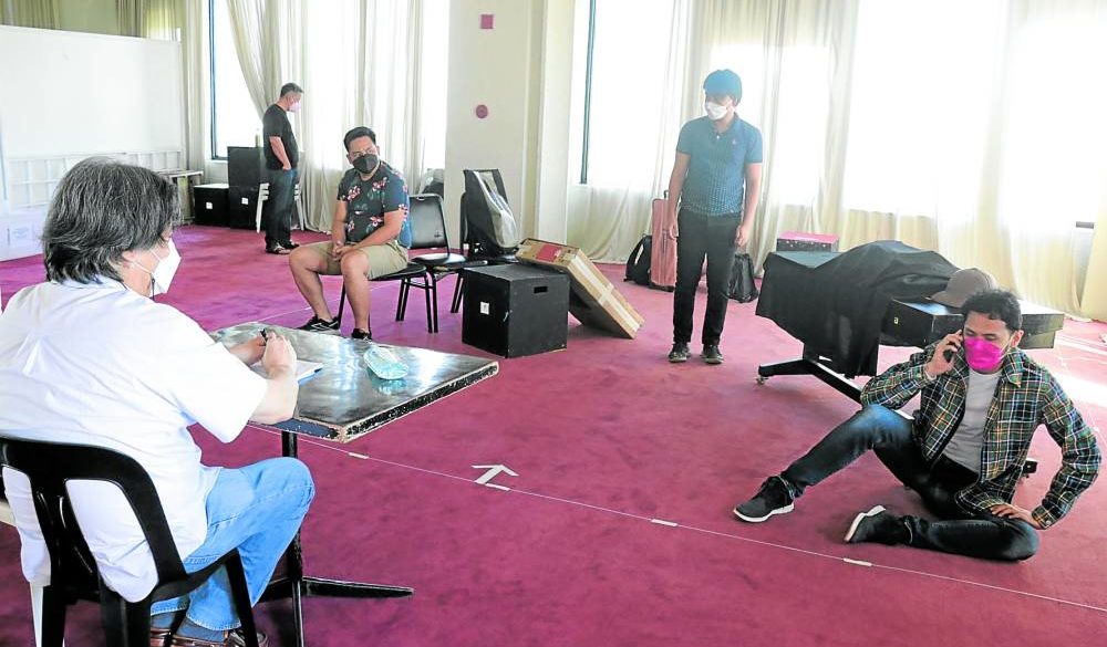 Bibeth Orteza and Carlitos Siguion-Reyna return to the stage to spill ...