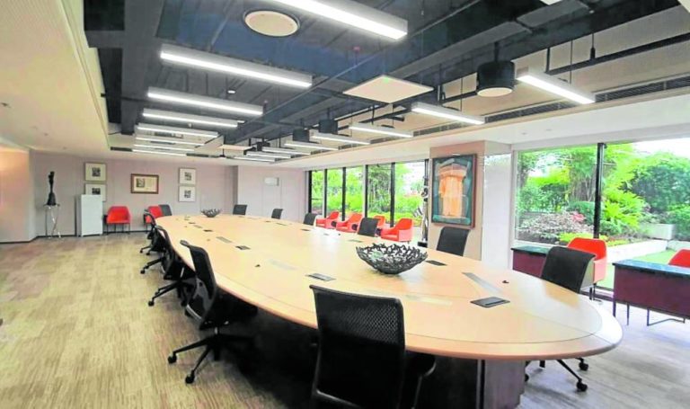 ‘Not important’: PLDT Building to be demolished? | Lifestyle.INQ ...