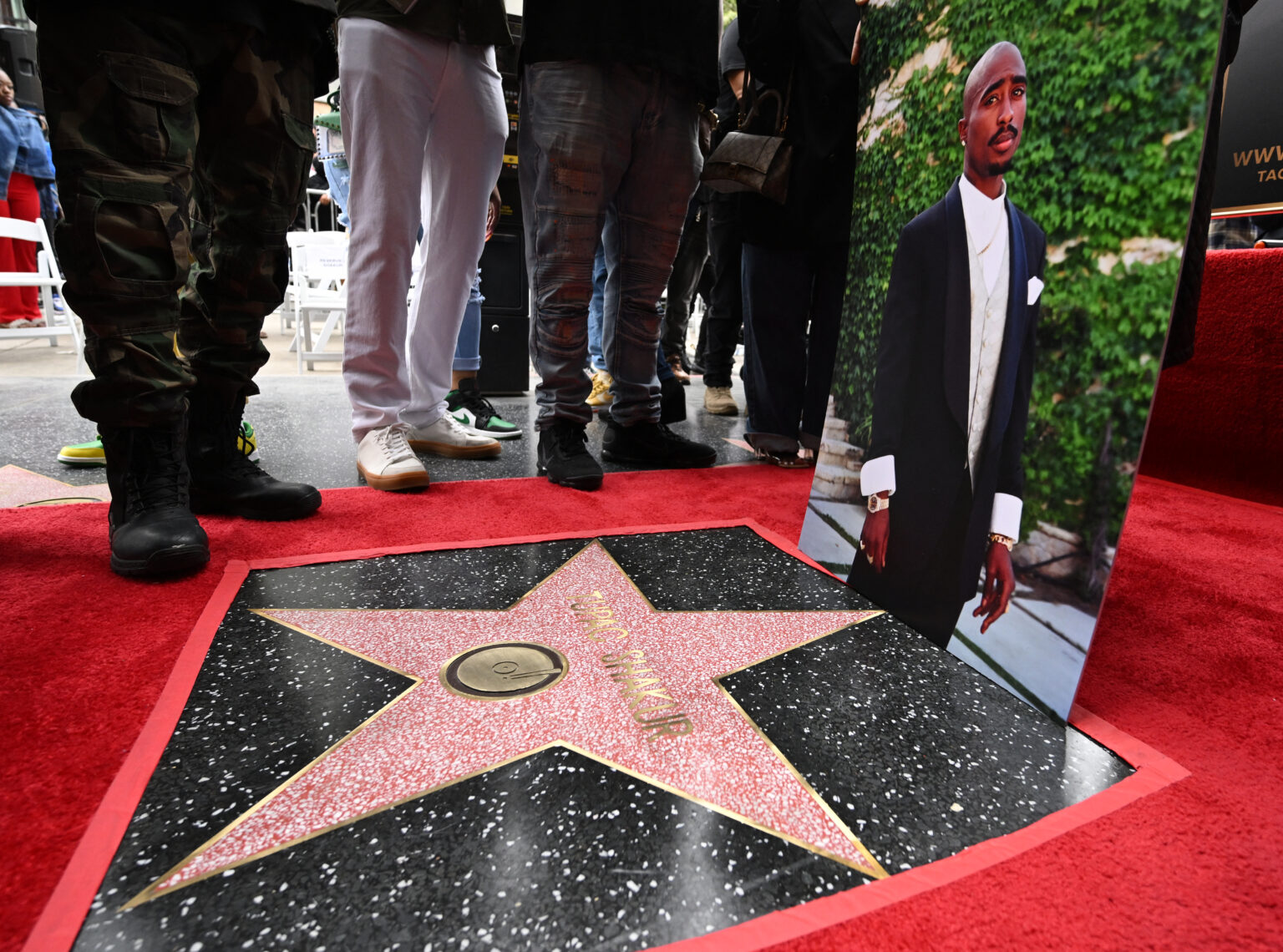 California Love: Tupac Honoured With Star in Hollywood | Lifestyle.INQ ...
