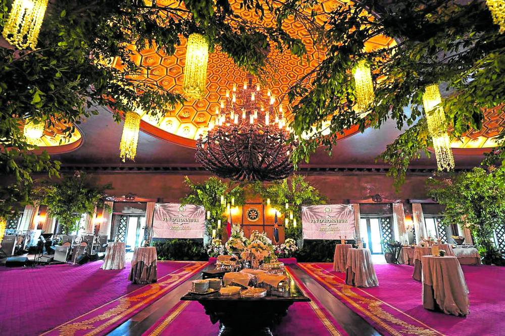 The first lady’s fashion diplomacy | Lifestyle.INQ | Lifestyle.INQ