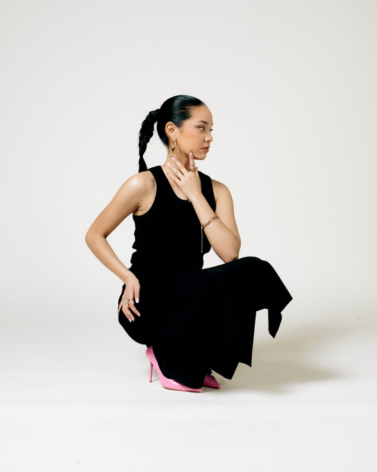 Norwegian-Filipino Artist HILLARI Joins Forces With Jolianne for a ...