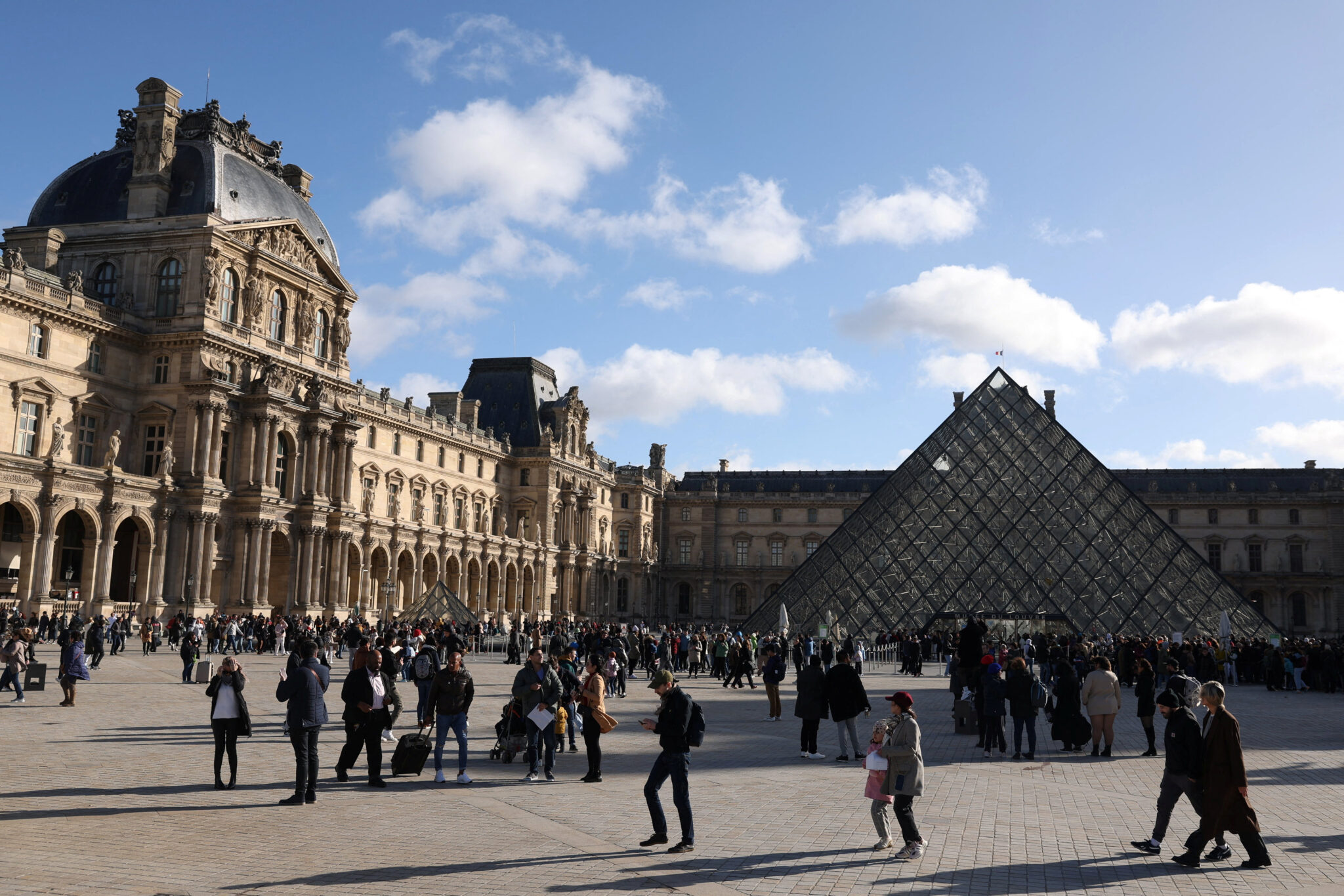 Paris' Louvre museum to hike ticket prices by 29% | Lifestyle.INQ ...
