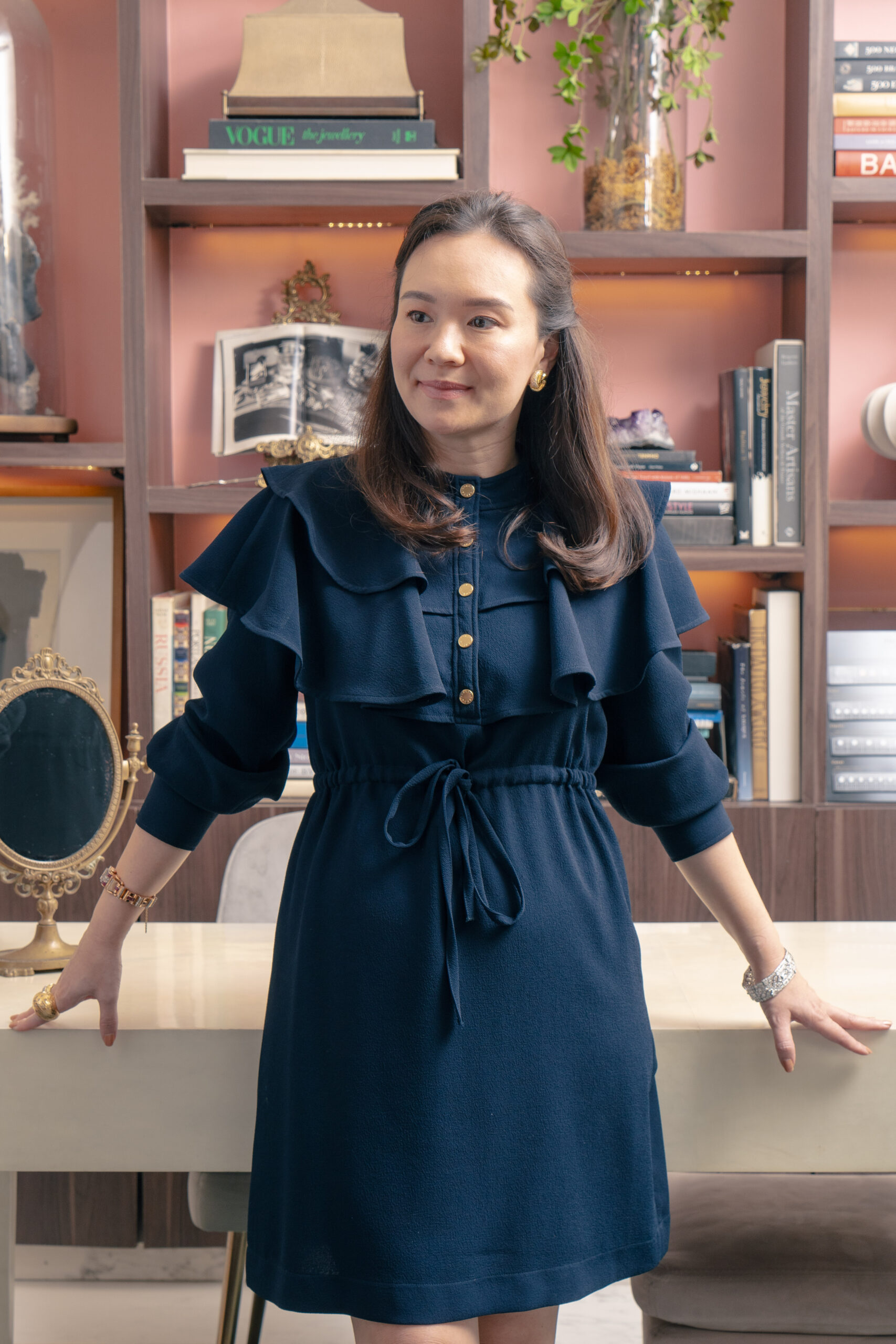 Nicole Whisenhunt Bridges Time Through the Art of Alahas - Philippines ...