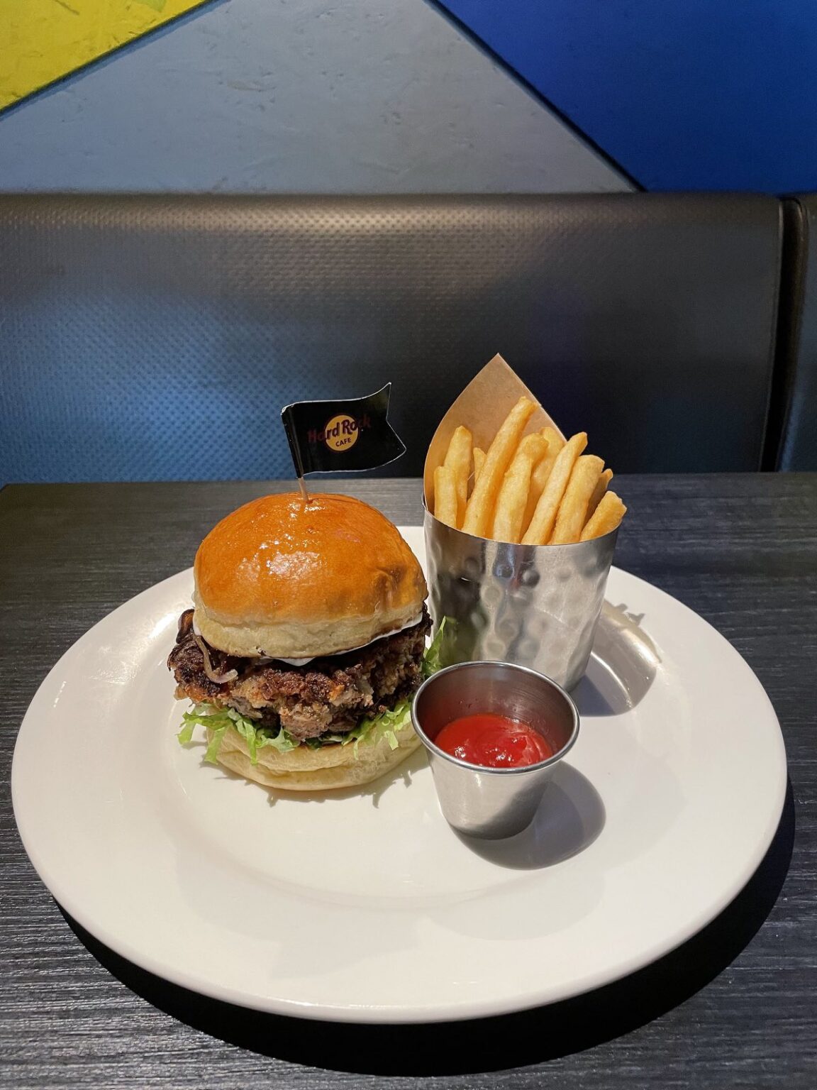 Hard Rock Café Manila presents 'World Tour Burger,' new bar bites, and ...