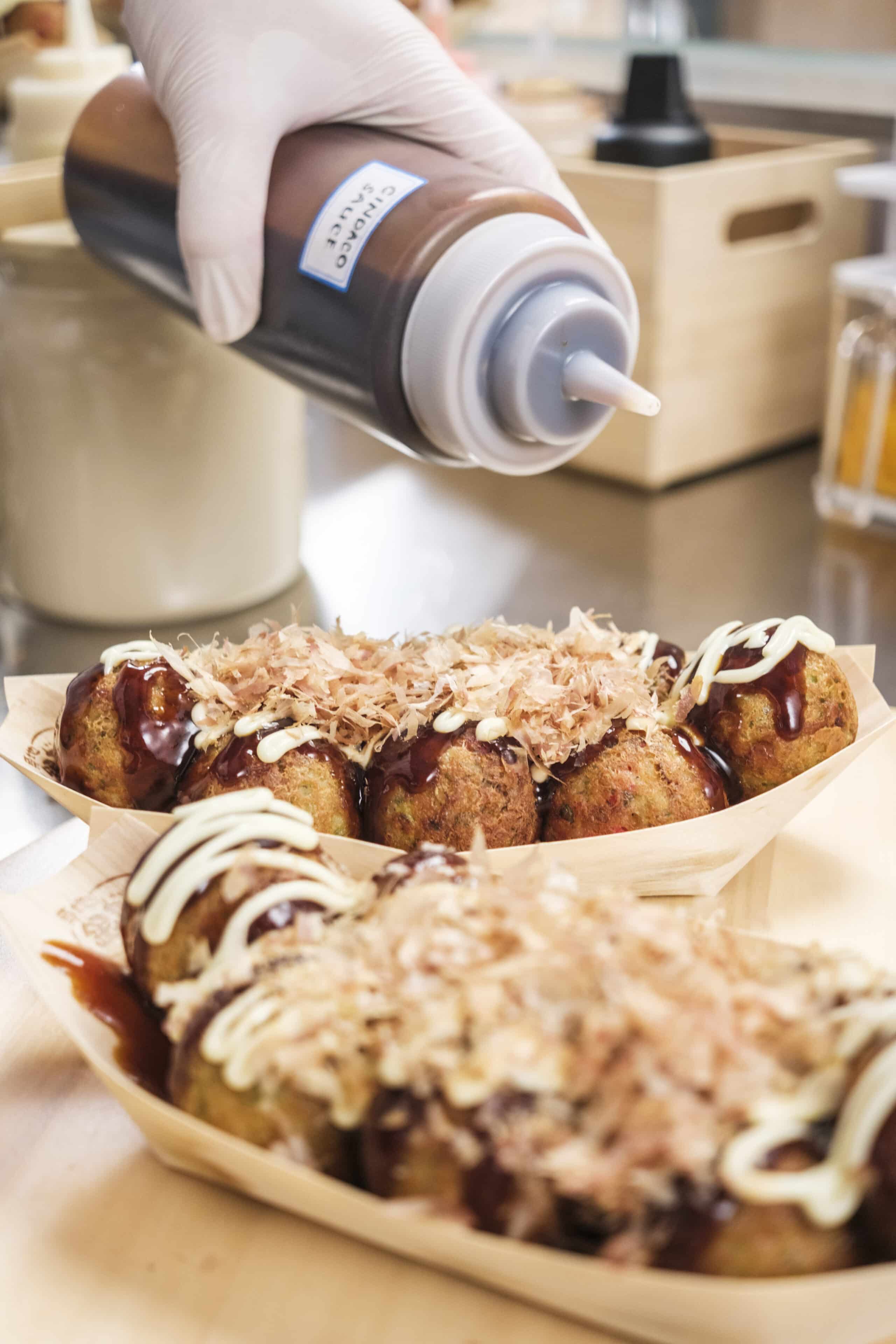 Gindaco banks on Tokyo-style takoyaki, Filipino affinity for cheese ...