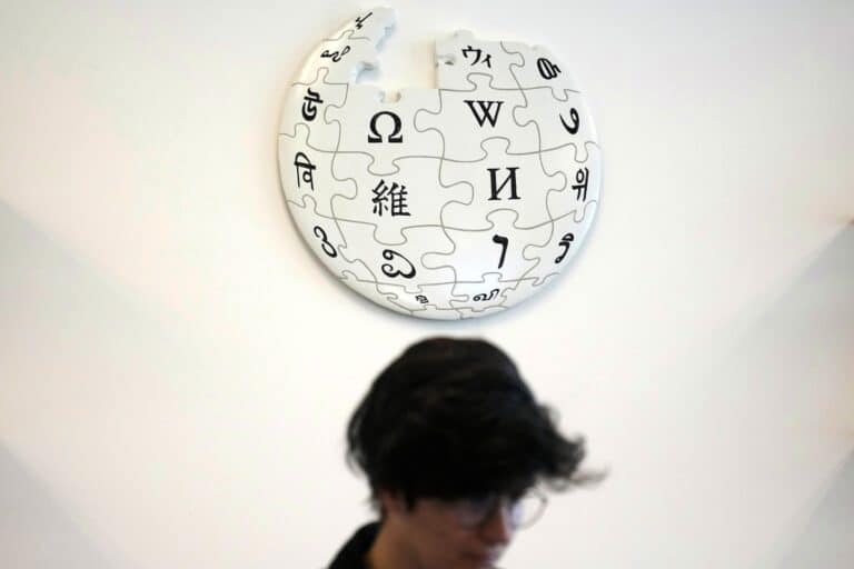 Wikipedia inks AI deals with Microsoft, Meta, and Perplexity as it ...